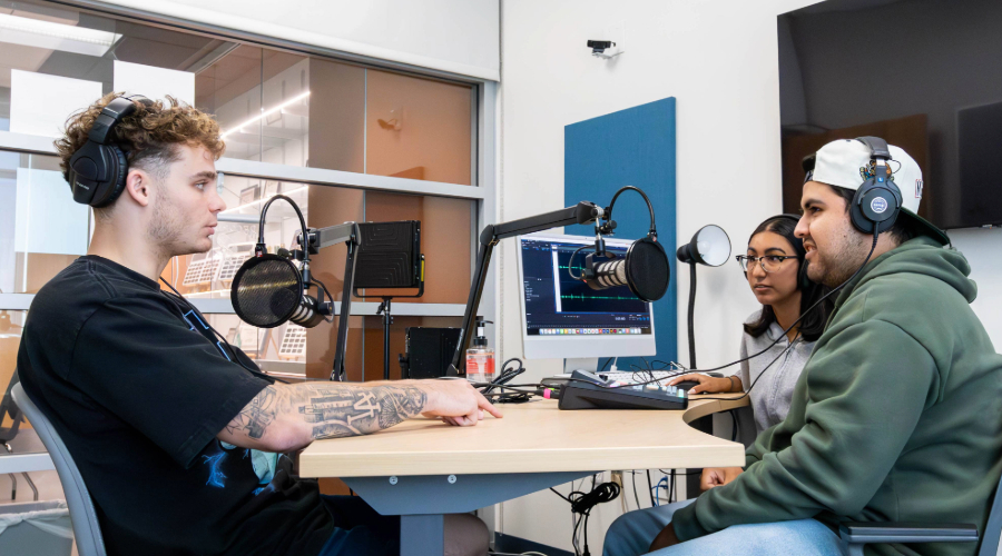 Press Forward Awards $20 Million to 205 Local News Outlets - MacArthur ...